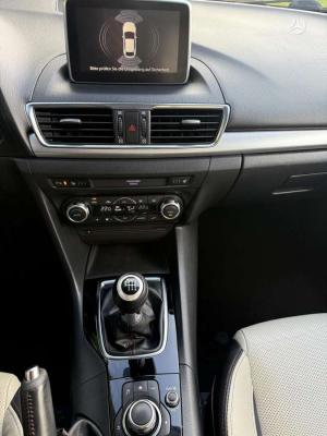 Red Mazda 3 2014 in Kaunas, with an engine capacity of 2.20 L and mileage of 298 thousand km for 5800 €, photo 18 on AUTOMOTO.COM.LV