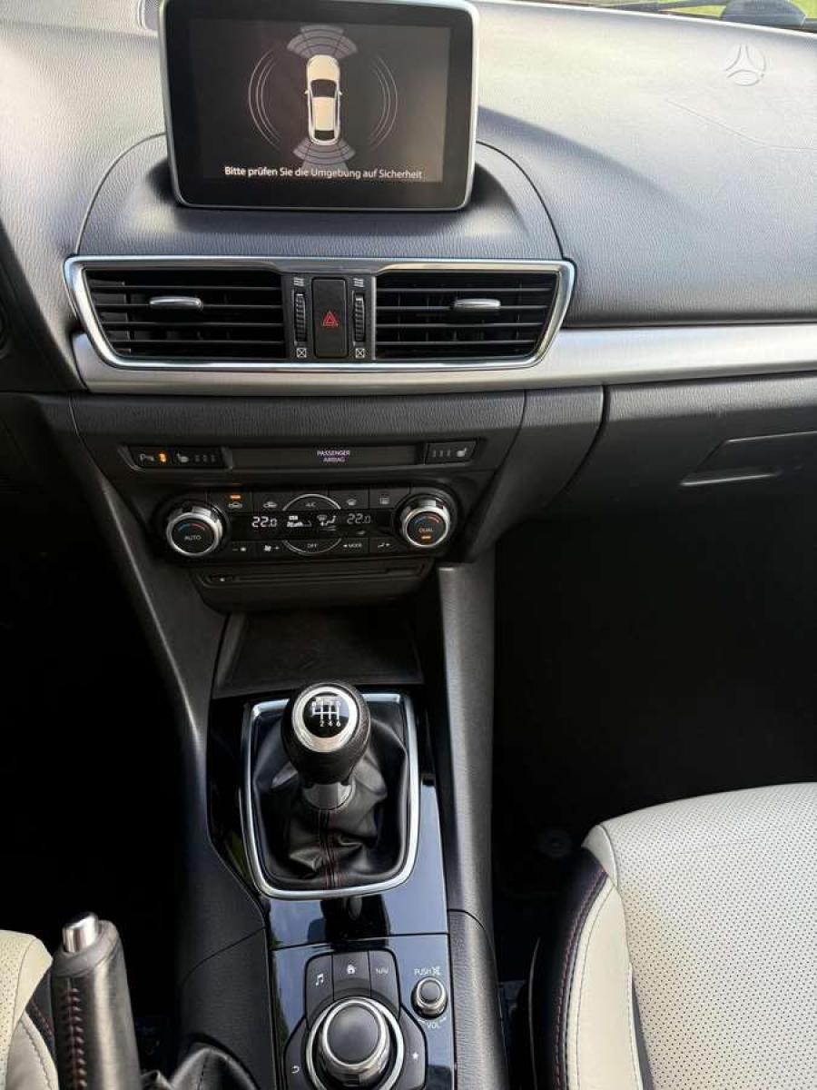 Red Mazda 3 2014 in Kaunas, with an engine capacity of 2.20 L and mileage of 298 thousand km for 5800 €, photo 18 on AUTOMOTO.COM.LV