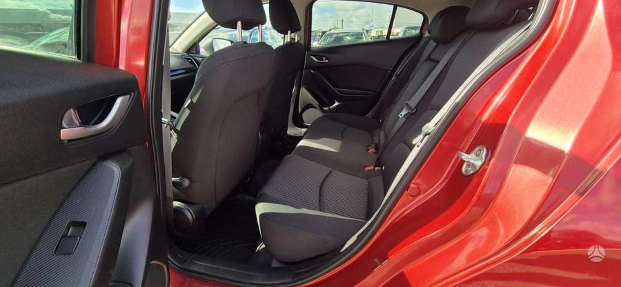 Red Mazda 3 2014 in Kaunas, with an engine capacity of 2.19 L and mileage of 245 thousand km for 2949 €, photo 11 on AUTOMOTO.COM.LV
