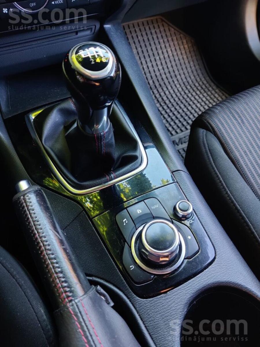 Sarkans Mazda 3 2014 Ventspils, ar dzinēja tilpumu 2.20 L un nobraukumu 169 tūkst. km par 4700 €, foto 4 vietnē AUTOMOTO.COM.LV