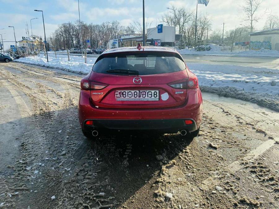 Sarkans Mazda 3 2015 Viļņa, ar dzinēja tilpumu 2.00 L un nobraukumu 120 tūkst. km par 8500 €, foto 5 vietnē AUTOMOTO.COM.LV