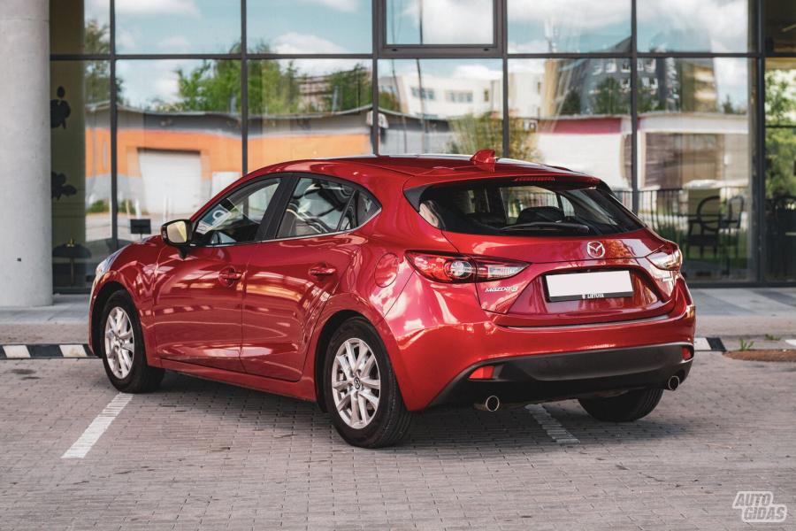 Red Mazda 3 2015 in Kaunas, with an engine capacity of 2.00 L and mileage of 150 thousand km for 8100 €, photo 5 on AUTOMOTO.COM.LV