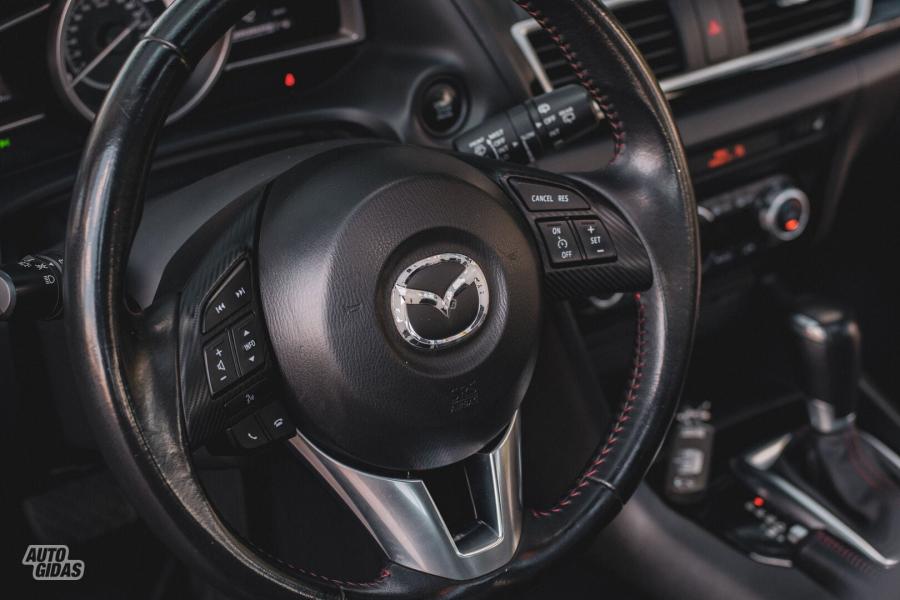 Red Mazda 3 2015 in Kaunas, with an engine capacity of 2.00 L and mileage of 150 thousand km for 8100 €, photo 8 on AUTOMOTO.COM.LV