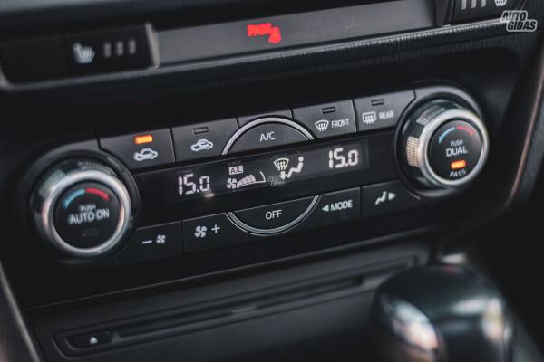 Sarkans Mazda 3 2015 Kauņa, ar dzinēja tilpumu 2.00 L un nobraukumu 150 tūkst. km par 8100 €, foto 9 vietnē AUTOMOTO.COM.LV