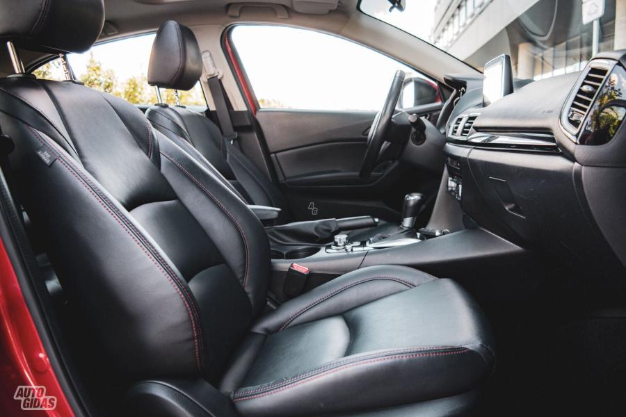 Red Mazda 3 2015 in Kaunas, with an engine capacity of 2.00 L and mileage of 150 thousand km for 8100 €, photo 14 on AUTOMOTO.COM.LV