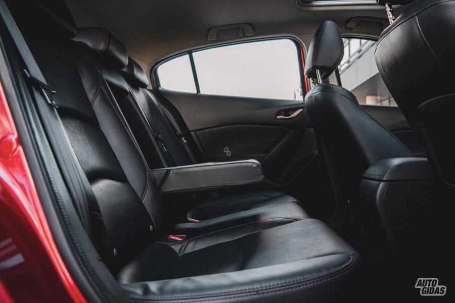 Red Mazda 3 2015 in Kaunas, with an engine capacity of 2.00 L and mileage of 150 thousand km for 8100 €, photo 15 on AUTOMOTO.COM.LV