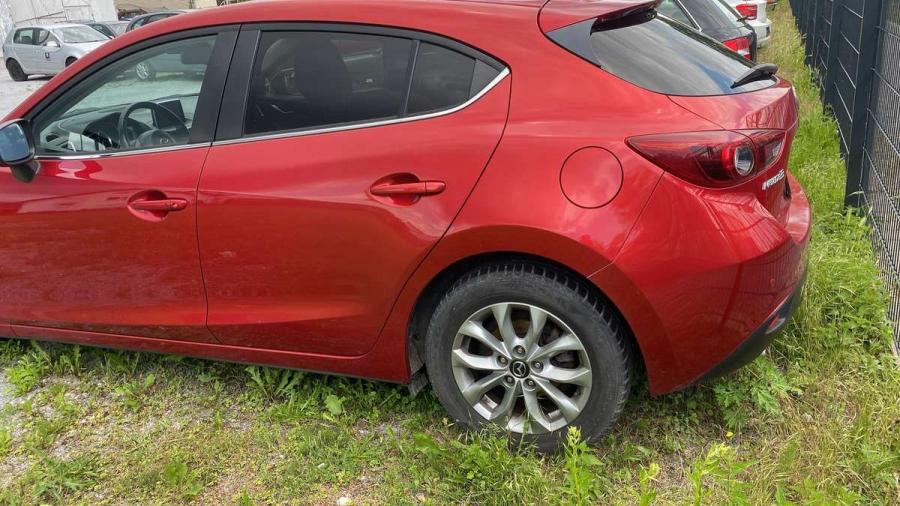 Sarkans Mazda 3 2015 Kauņa, ar dzinēja tilpumu 2.20 L un nobraukumu 164 tūkst. km par 5250 €, foto 8 vietnē AUTOMOTO.COM.LV