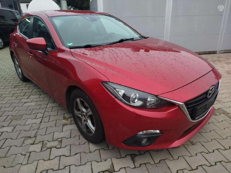 Red Mazda 3 2016 in Utena, with an engine capacity of 2.00 L and mileage of 245 thousand km for 10650 €, photo 1 on AUTOMOTO.COM.LV