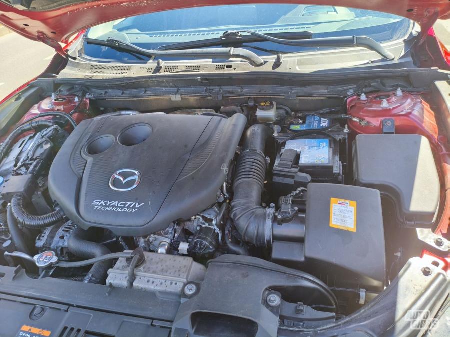 Red Mazda 3 2016 in Vilnius, with an engine capacity of 2.20 L and mileage of 184 thousand km for 7300 €, photo 10 on AUTOMOTO.COM.LV