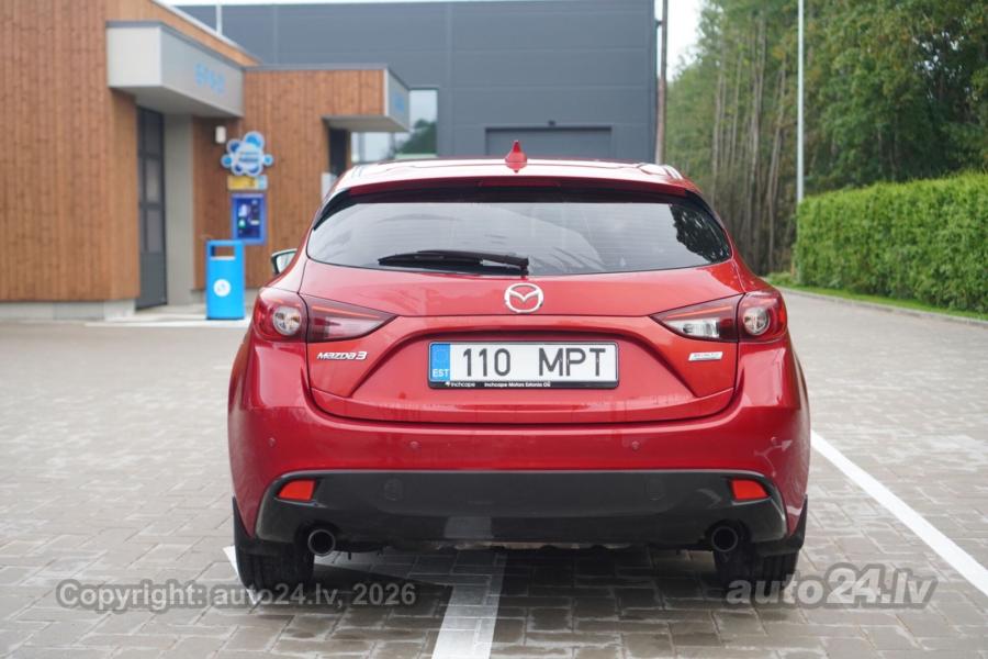 Red Mazda 3 2016 in Tallinn, with an engine capacity of 2.00 L and mileage of 204 thousand km for 7900 €, photo 5 on AUTOMOTO.COM.LV