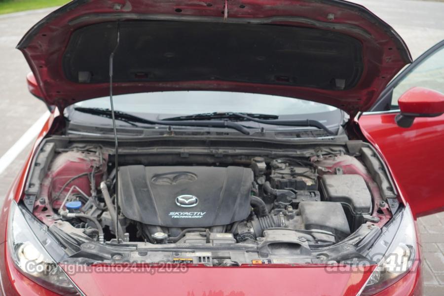 Red Mazda 3 2016 in Tallinn, with an engine capacity of 2.00 L and mileage of 204 thousand km for 7900 €, photo 17 on AUTOMOTO.COM.LV