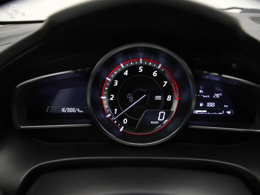 Красный Мазда 3 2016 в Вильнюс, объемом двигателя 2.00 л и пробегом 170 тыс. км за 11199 €, фото 20 на AUTOMOTO.COM.LV