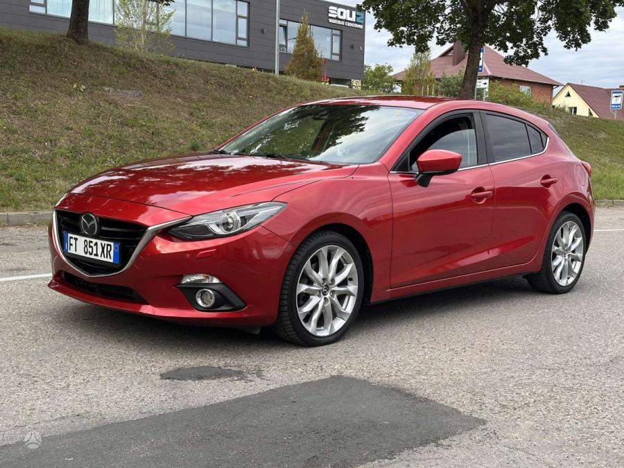 Red Mazda 3 2016 in Jonava, with an engine capacity of 2.19 L and mileage of 173 thousand km for 7999 €, photo 4 on AUTOMOTO.COM.LV