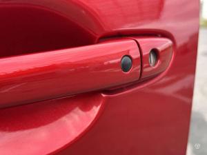 Red Mazda 3 2016 in Jonava, with an engine capacity of 2.19 L and mileage of 173 thousand km for 7999 €, photo 19 on AUTOMOTO.COM.LV