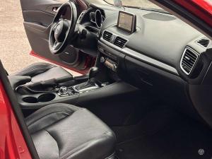 Red Mazda 3 2016 in Jonava, with an engine capacity of 2.19 L and mileage of 173 thousand km for 7999 €, photo 41 on AUTOMOTO.COM.LV