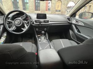 Red Mazda 3 2017 in Tallinn, with an engine capacity of 2.00 L and mileage of 181 thousand km for 10000 €, photo 5 on AUTOMOTO.COM.LV