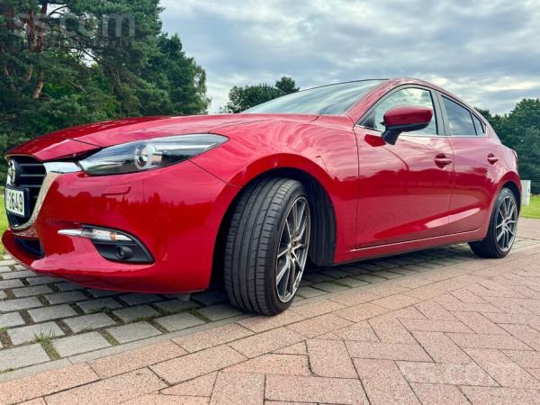 Red Mazda 3 2018 in Riga, with an engine capacity of 2.00 L and mileage of 102 thousand km for 12100 €, photo 2 on AUTOMOTO.COM.LV