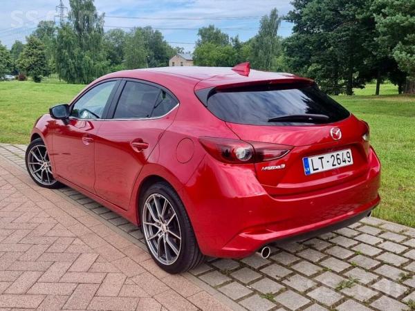 Red Mazda 3 2018 in Riga, with an engine capacity of 2.00 L and mileage of 102 thousand km for 12100 €, photo 3 on AUTOMOTO.COM.LV