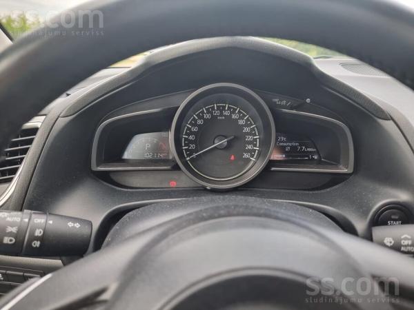 Red Mazda 3 2018 in Riga, with an engine capacity of 2.00 L and mileage of 102 thousand km for 12100 €, photo 7 on AUTOMOTO.COM.LV