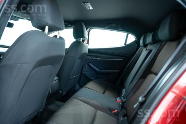 Sarkans Mazda 3 2019 Rīga, ar dzinēja tilpumu 2.00 L un nobraukumu 68 tūkst. km par 14900 €, foto 8 vietnē AUTOMOTO.COM.LV