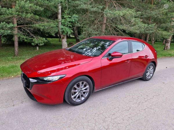 Red Mazda 3 2019 in Siauliai, with an engine capacity of 2.00 L and mileage of 56 thousand km for 14900 €, photo 1 on AUTOMOTO.COM.LV