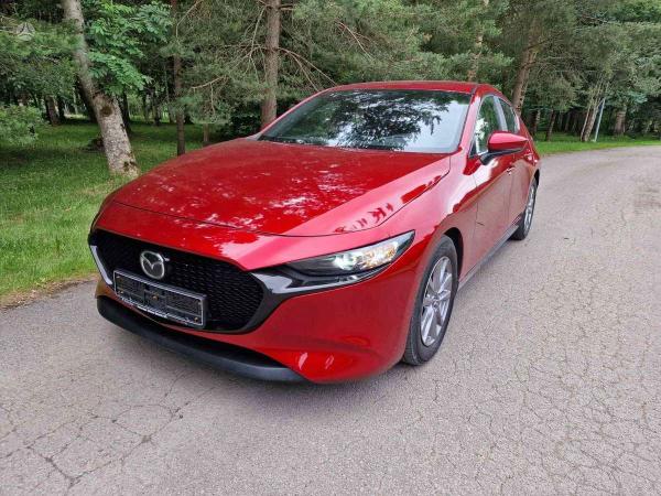 Red Mazda 3 2019 in Siauliai, with an engine capacity of 2.00 L and mileage of 56 thousand km for 14900 €, photo 2 on AUTOMOTO.COM.LV