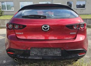 Red Mazda 3 2019 in Kelme, with an engine capacity of 2.00 L and mileage of 48 thousand km for 6500 €, photo 5 on AUTOMOTO.COM.LV