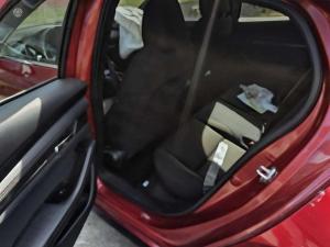 Red Mazda 3 2019 in Kelme, with an engine capacity of 2.00 L and mileage of 48 thousand km for 6500 €, photo 14 on AUTOMOTO.COM.LV