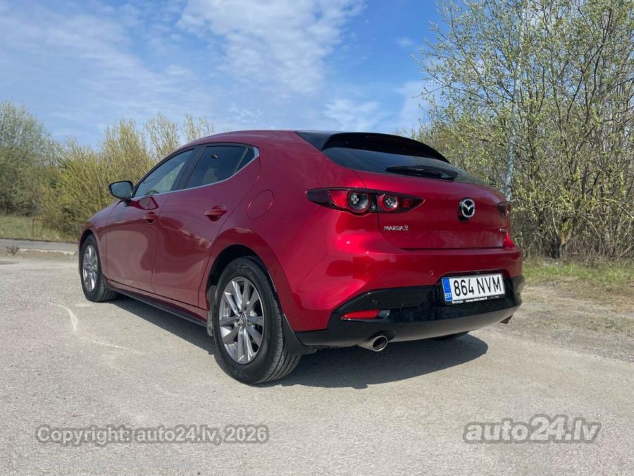 Sarkans Mazda 3 2021 Tallina, ar dzinēja tilpumu 2.00 L un nobraukumu 55 tūkst. km par 19000 €, foto 4 vietnē AUTOMOTO.COM.LV