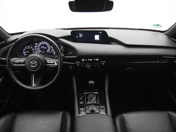 Red Mazda 3 2021 in Vilnius, with an engine capacity of 2.00 L and mileage of 122 thousand km for 18099 €, photo 2 on AUTOMOTO.COM.LV