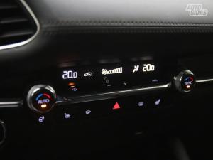 Sarkans Mazda 3 2021 Viļņa, ar dzinēja tilpumu 2.00 L un nobraukumu 122 tūkst. km par 18099 €, foto 21 vietnē AUTOMOTO.COM.LV