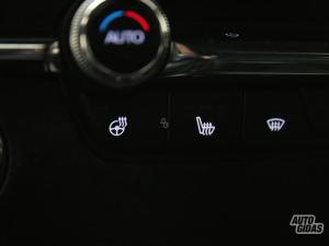 Sarkans Mazda 3 2021 Viļņa, ar dzinēja tilpumu 2.00 L un nobraukumu 122 tūkst. km par 18099 €, foto 29 vietnē AUTOMOTO.COM.LV
