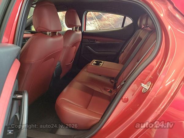 Красный Мазда 3 2021 в Таллин, объемом двигателя 2.00 л и пробегом 37 тыс. км за 19900 €, фото 7 на AUTOMOTO.COM.LV