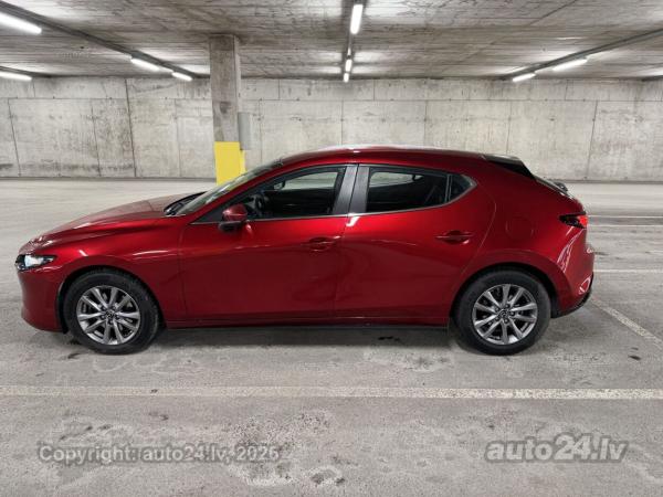 Sarkans Mazda 3 2022 Tallina, ar dzinēja tilpumu 2.00 L un nobraukumu 134 tūkst. km par 18000 €, foto 4 vietnē AUTOMOTO.COM.LV