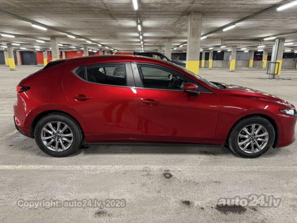 Sarkans Mazda 3 2022 Tallina, ar dzinēja tilpumu 2.00 L un nobraukumu 134 tūkst. km par 18000 €, foto 6 vietnē AUTOMOTO.COM.LV