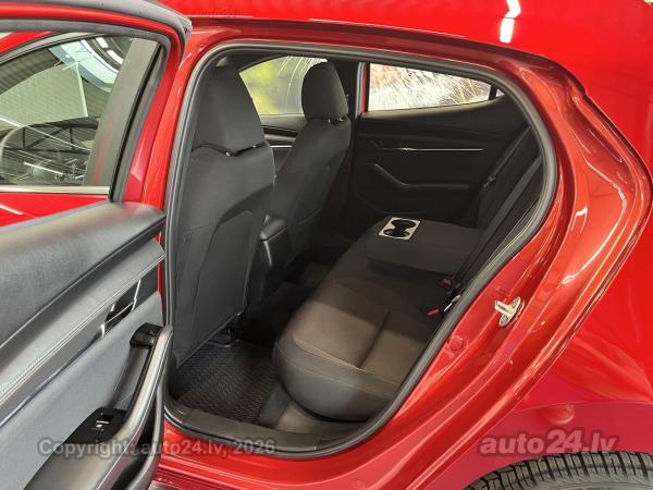 Sarkans Mazda 3 2022 Tallina, ar dzinēja tilpumu 2.00 L un nobraukumu 136 tūkst. km par 18300 €, foto 6 vietnē AUTOMOTO.COM.LV