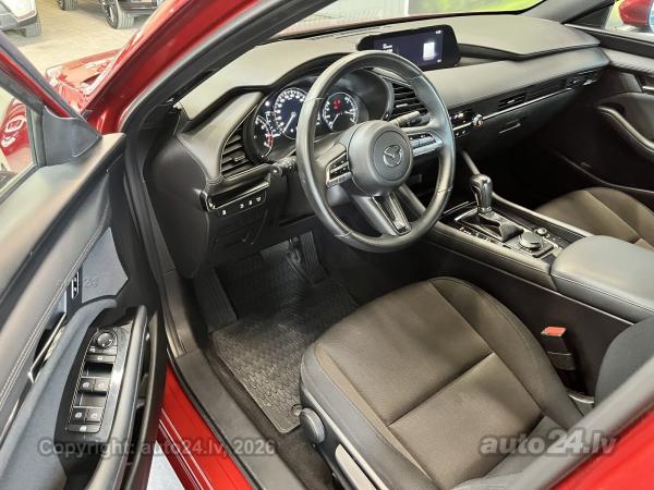 Sarkans Mazda 3 2022 Tallina, ar dzinēja tilpumu 2.00 L un nobraukumu 136 tūkst. km par 18300 €, foto 8 vietnē AUTOMOTO.COM.LV