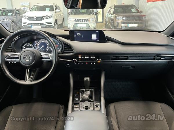Sarkans Mazda 3 2022 Tallina, ar dzinēja tilpumu 2.00 L un nobraukumu 136 tūkst. km par 18300 €, foto 10 vietnē AUTOMOTO.COM.LV