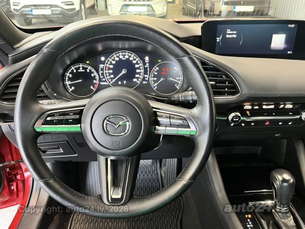 Sarkans Mazda 3 2022 Tallina, ar dzinēja tilpumu 2.00 L un nobraukumu 136 tūkst. km par 18300 €, foto 11 vietnē AUTOMOTO.COM.LV