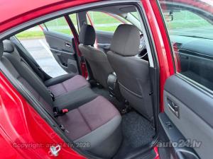 Red Mazda 3 2003 in Tallinn, with an engine capacity of 1.60 L and mileage of 115 thousand km for 899 €, photo 13 on AUTOMOTO.COM.LV
