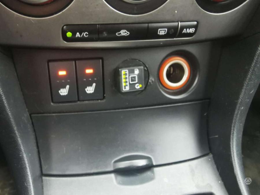 Sarkans Mazda 3 2008 Viļņa, ar dzinēja tilpumu 1.60 L un nobraukumu 235 tūkst. km par 1690 €, foto 4 vietnē AUTOMOTO.COM.LV