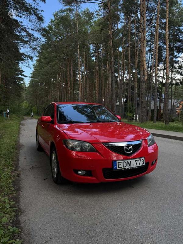 Red Mazda 3 2008 in Vilnius, with an engine capacity of 1.60 L and mileage of 185 thousand km for 1850 €, photo 1 on AUTOMOTO.COM.LV