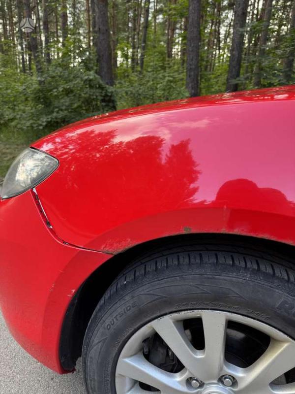 Red Mazda 3 2008 in Vilnius, with an engine capacity of 1.60 L and mileage of 185 thousand km for 1850 €, photo 7 on AUTOMOTO.COM.LV