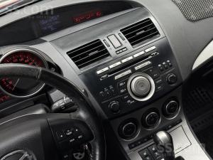 Red Mazda 3 2010 in Riga, with an engine capacity of 2.00 L and mileage of 234 thousand km for 1990 €, photo 8 on AUTOMOTO.COM.LV