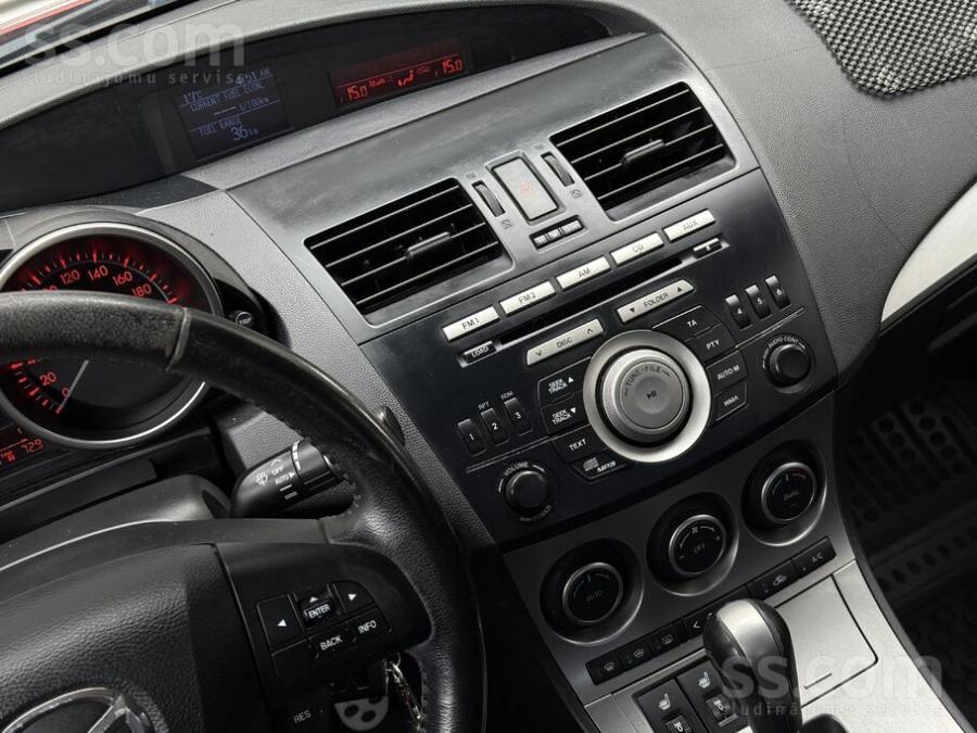 Red Mazda 3 2010 in Riga, with an engine capacity of 2.00 L and mileage of 234 thousand km for 1990 €, photo 8 on AUTOMOTO.COM.LV