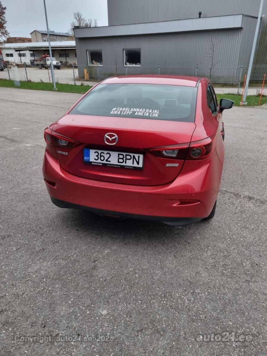 Red Mazda 3 2015 in Kuressaare, with an engine capacity of 2.00 L and mileage of 153 thousand km for 8900 €, photo 4 on AUTOMOTO.COM.LV