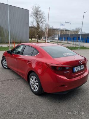 Red Mazda 3 2015 in Kuressaare, with an engine capacity of 2.00 L and mileage of 153 thousand km for 8900 €, photo 5 on AUTOMOTO.COM.LV