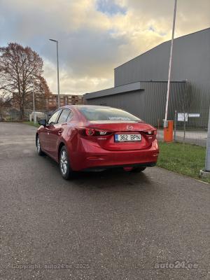 Red Mazda 3 2015 in Kuressaare, with an engine capacity of 2.00 L and mileage of 153 thousand km for 8900 €, photo 14 on AUTOMOTO.COM.LV