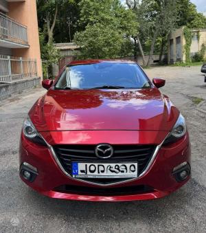 Red Mazda 3 2015 in Vilnius, with an engine capacity of 2.00 L and mileage of 90 thousand km for 7900 €, photo  on AUTOMOTO.COM.LV