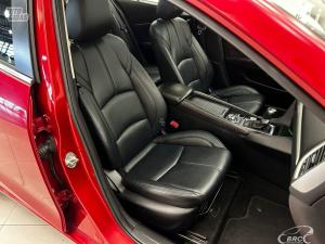 Red Mazda 3 2017 in Avizieniai, with an engine capacity of 2.00 L and mileage of 90 thousand km for 9100 €, photo 7 on AUTOMOTO.COM.LV